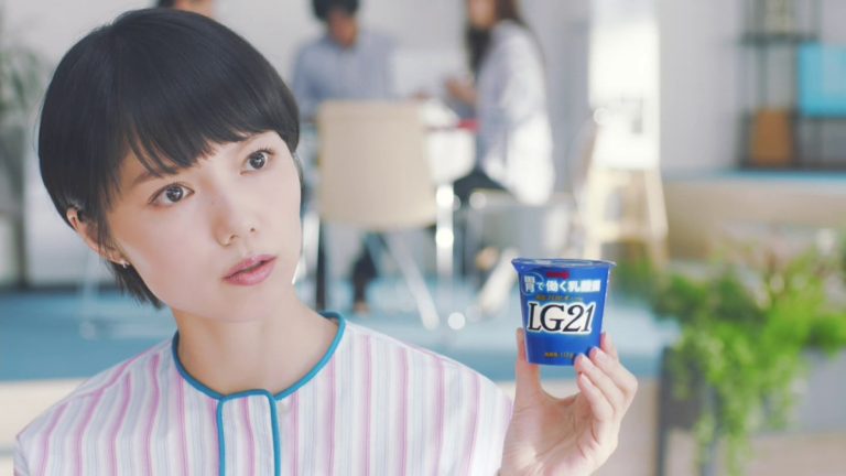 明治「LG21」で見るショートカットな宮﨑あおい – techdou.net